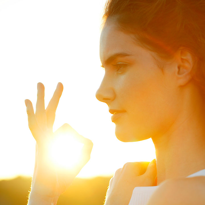 Sun Tanning: UV addiction decoded - Marie France Asia, women's magazine