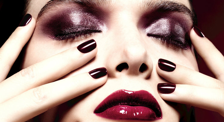 Chanel releases Holiday 2015 makeup collection
