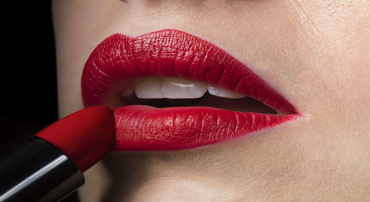 10 Best long wearing lip colours to try