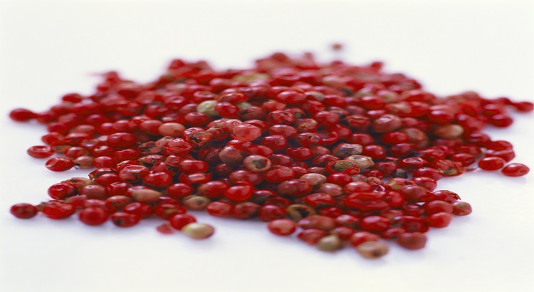 5 Pink pepper-scented products to try this season