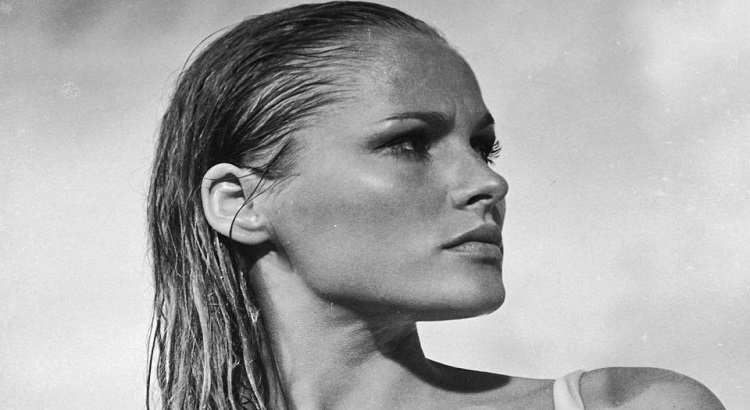 10 Things women with great hair do every day