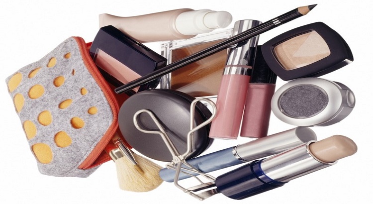 5 Makeup essentials you need in your kit to kick start 2016