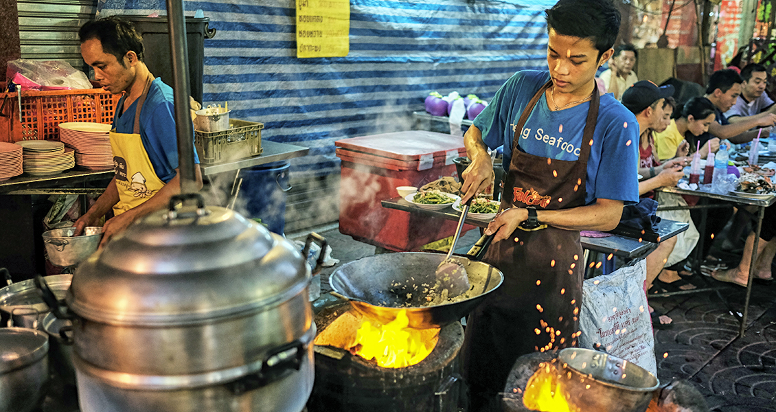 10 Unique foods you must try when you visit Thailand