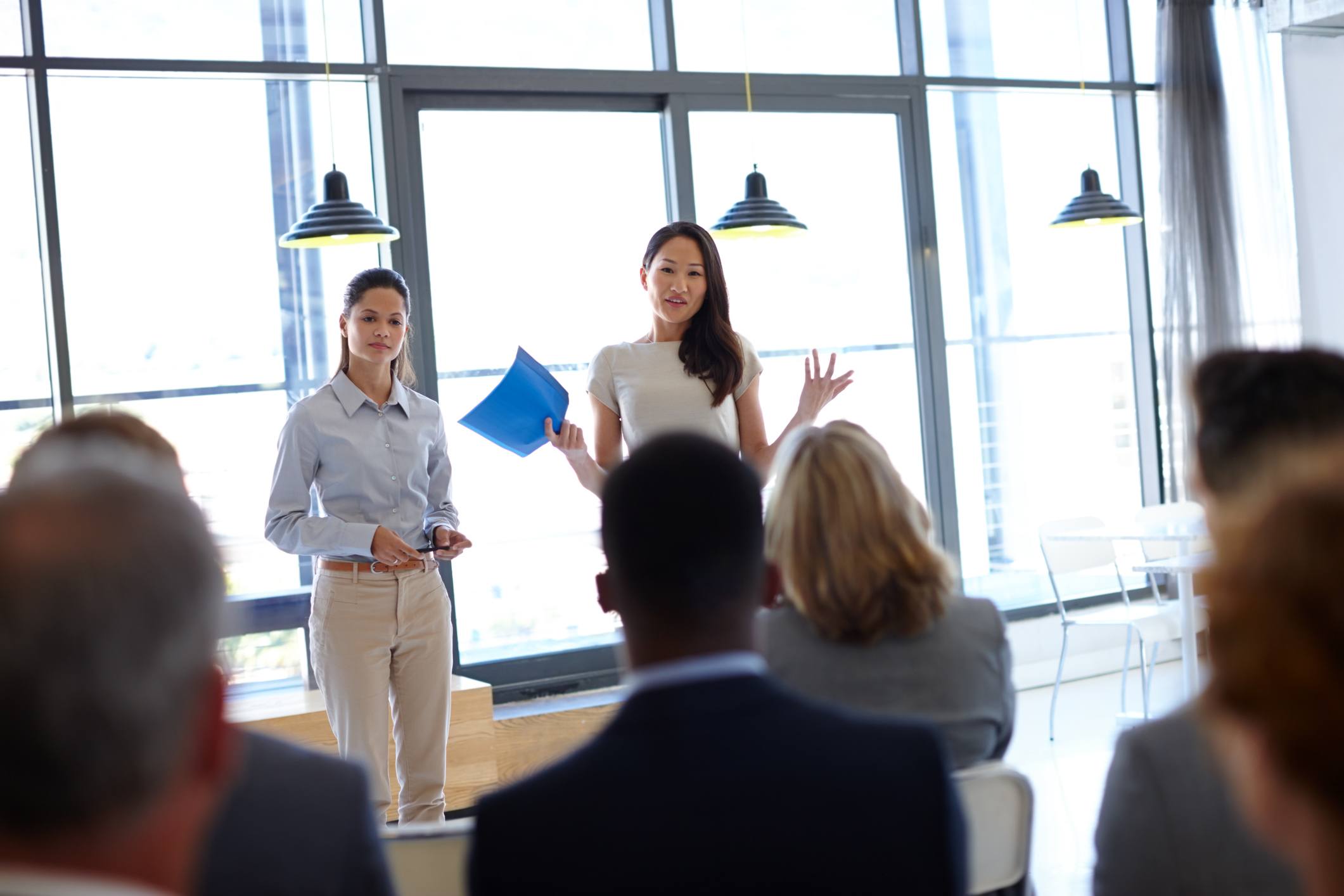 5 Expert tips to improve your public speaking skills